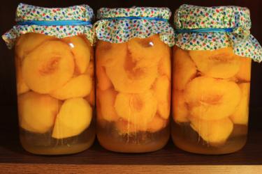 Learn How to Make Pickled Peaches | Peach Recipes – Lane Southern Orchards